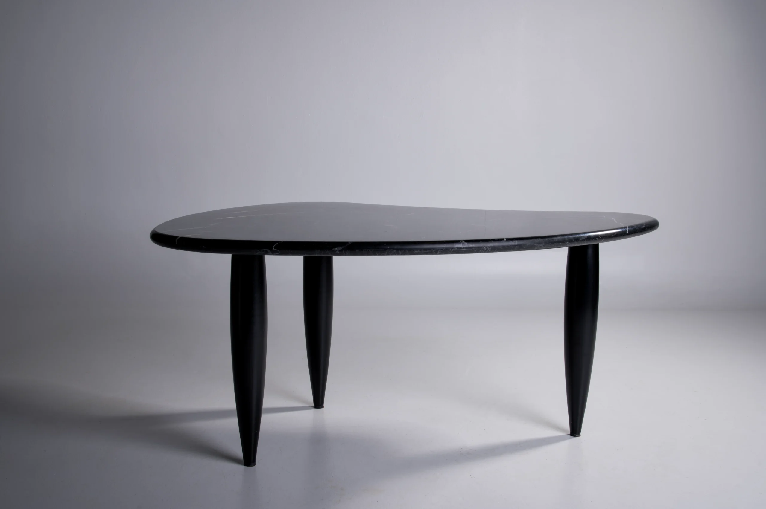 Nero Marquina Organic Shaped Dining Table Italy '70s - Studio Menzèl